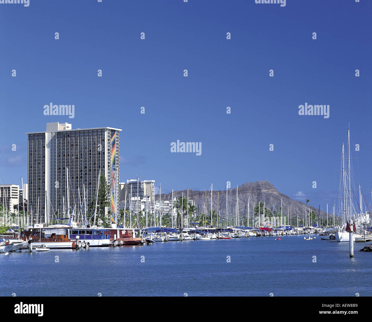 Ala Moana Harbor Diamond Head OAHU HAWAII Stock Photo - Alamy