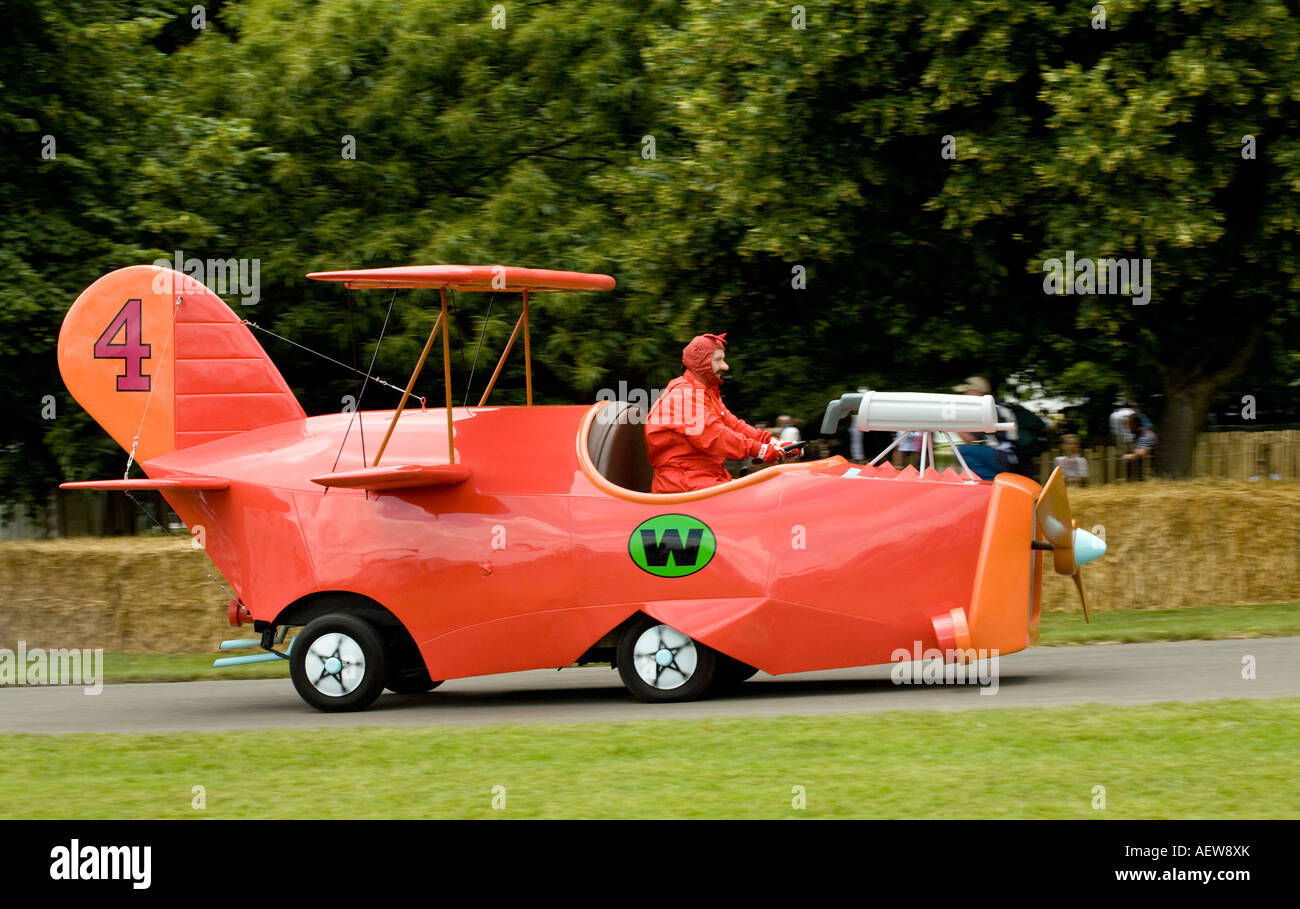 Crimson haybailer red max from hi-res stock photography and images - Alamy