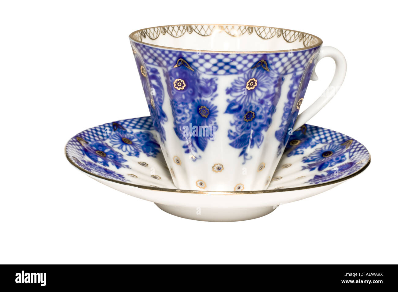 Gold tea cups hi-res stock photography and images - Alamy