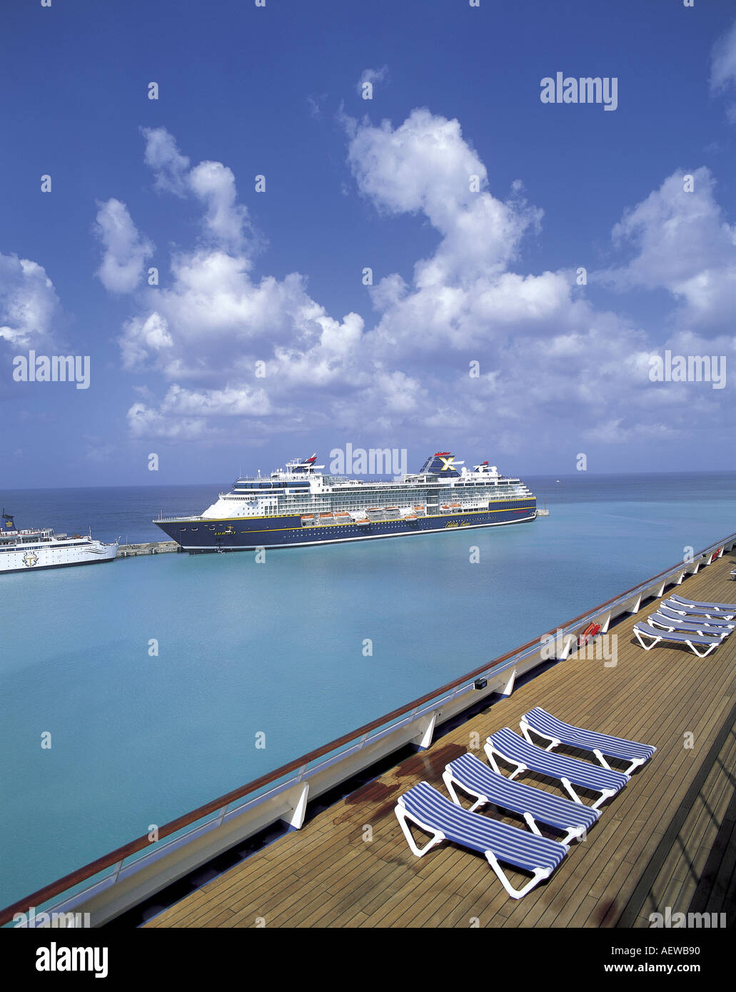 Barbados harbor hi-res stock photography and images - Alamy