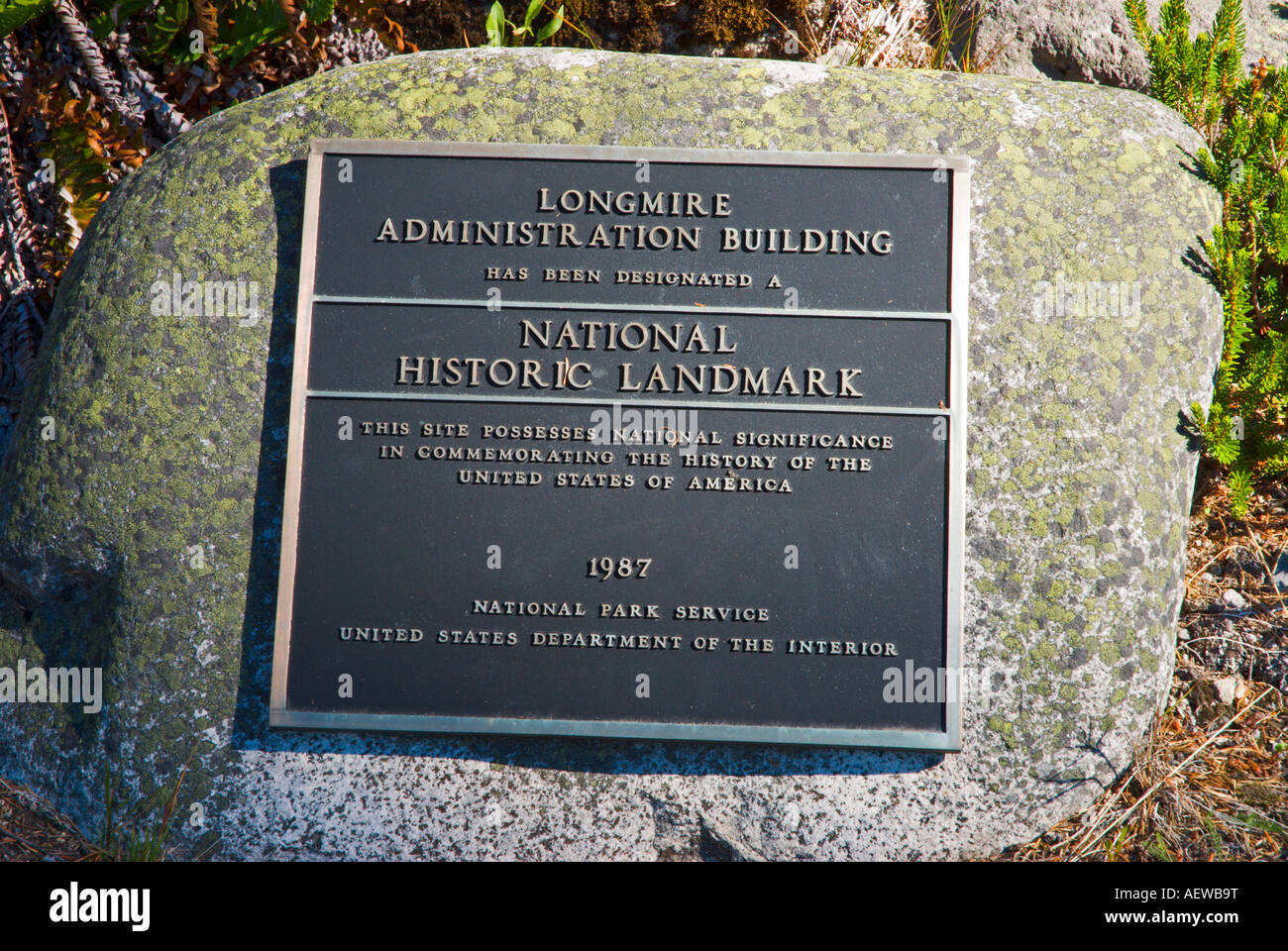 National historic plaque at the Longmire administration building Mount ...