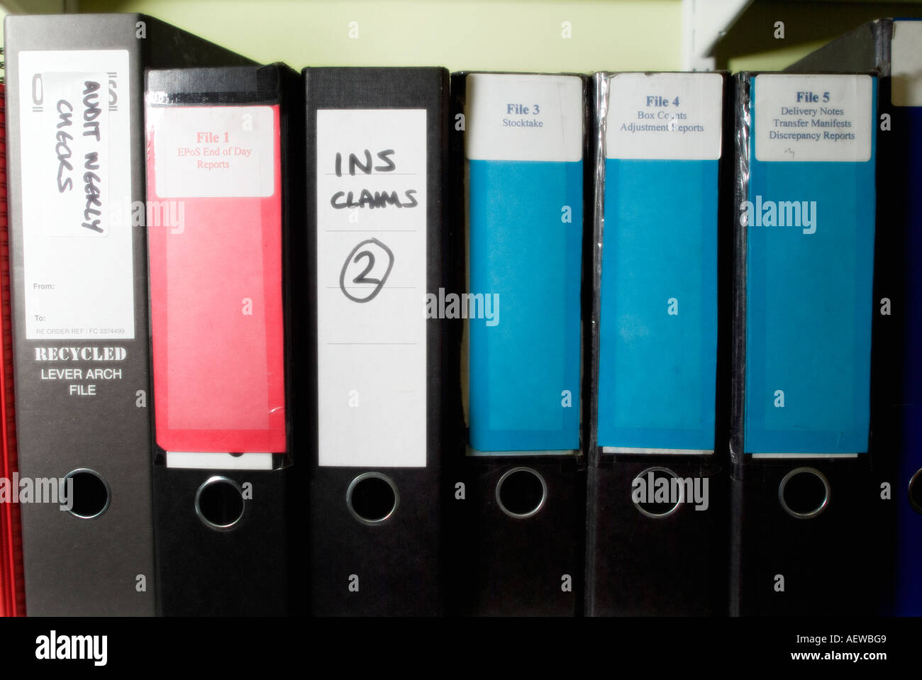 Office files accounts hi-res stock photography and images - Alamy