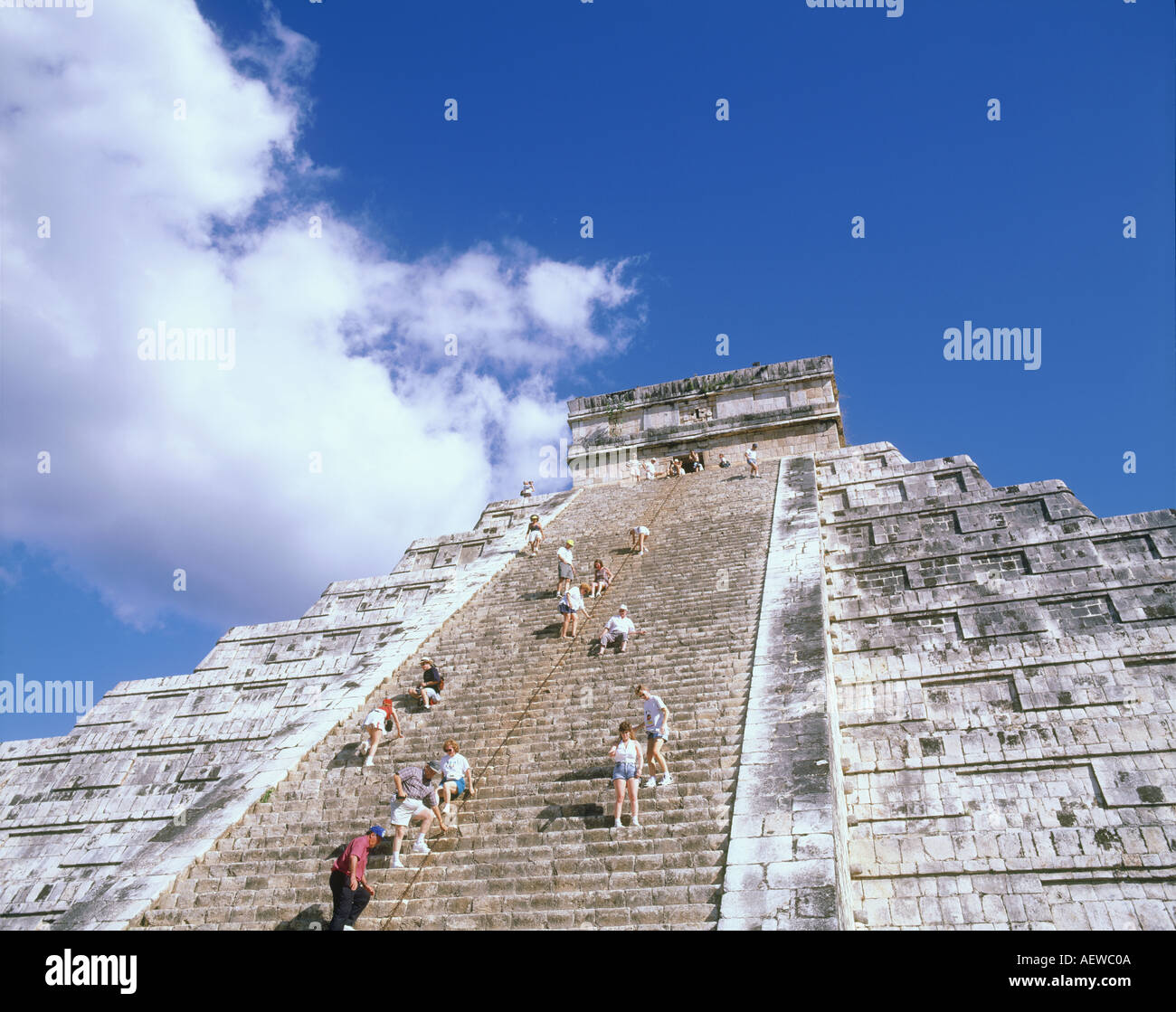 El Castillo Pyramid of Kukulcan Chichen Itza World Heritage YUCATAN ...