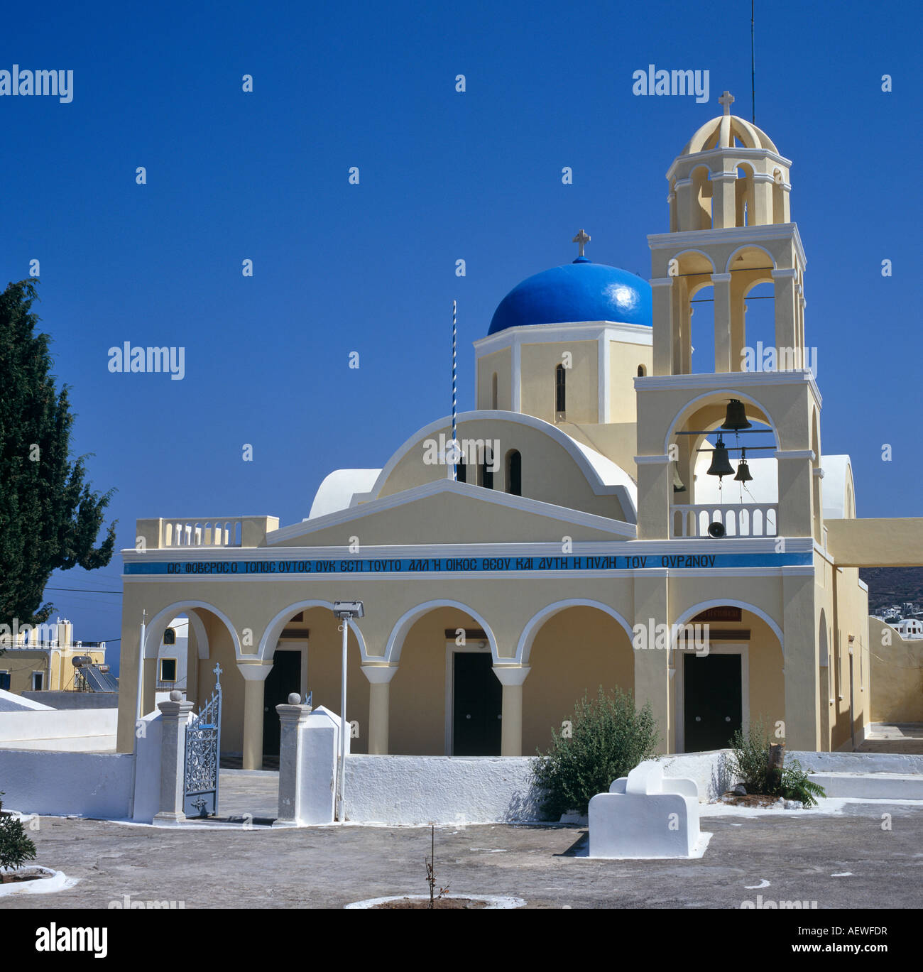 Ancient greek churches hi-res stock photography and images - Alamy