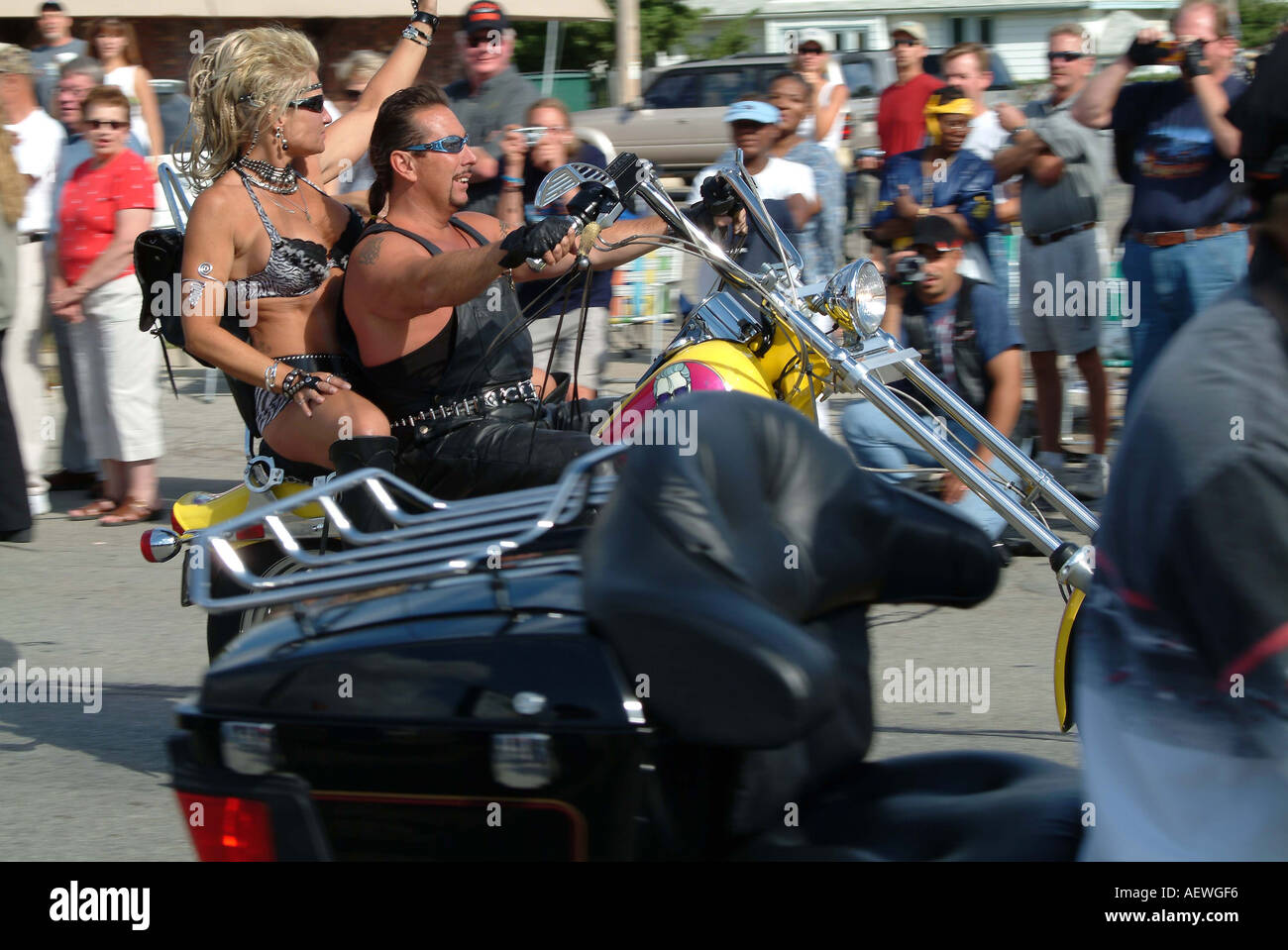 Flashy clothes hi-res stock photography and images - Alamy