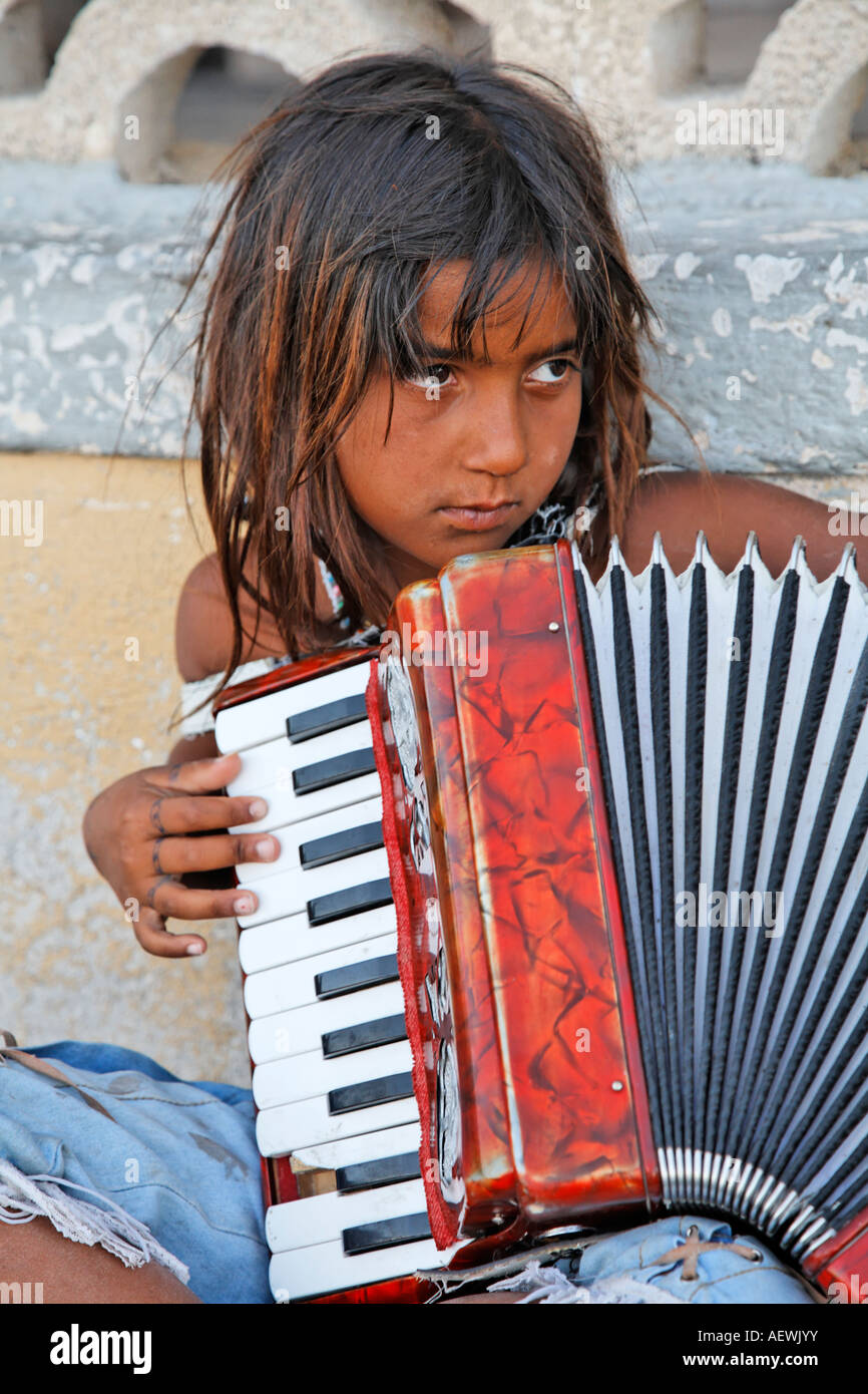 Gypsy girl hi-res stock photography and images - Alamy