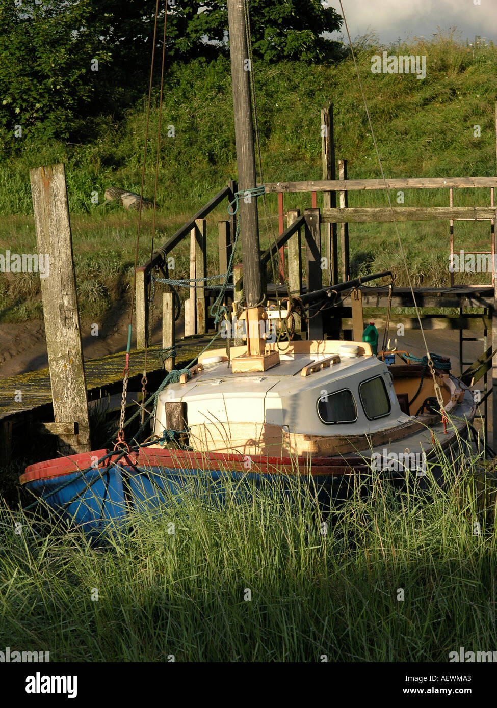 Mud berths hi-res stock photography and images - Alamy
