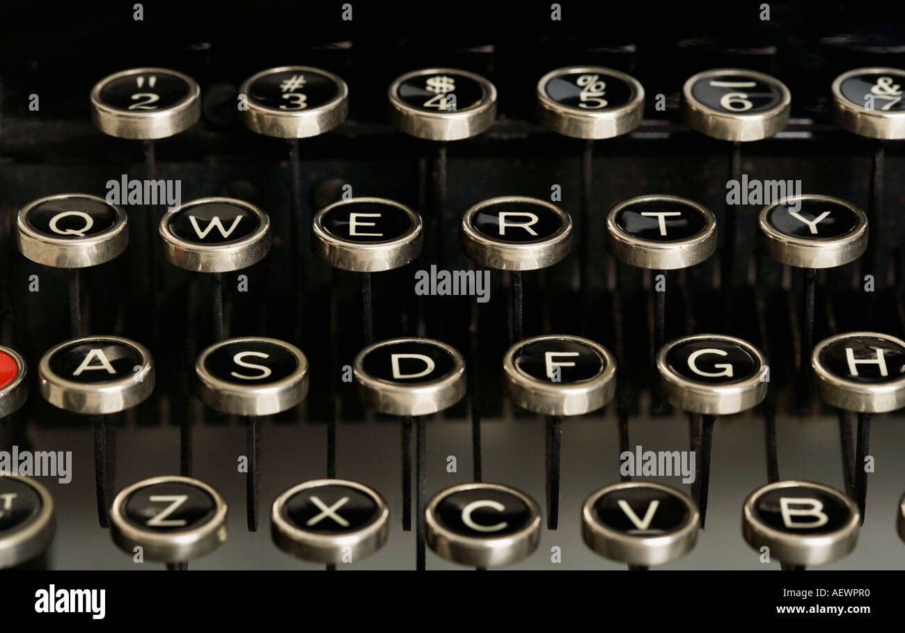Typewriter machines hi-res stock photography and images - Alamy