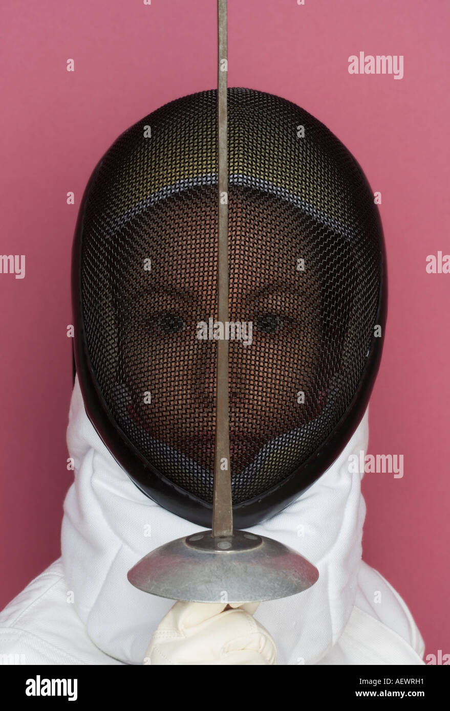 Fencer posing hi-res stock photography and images - Alamy