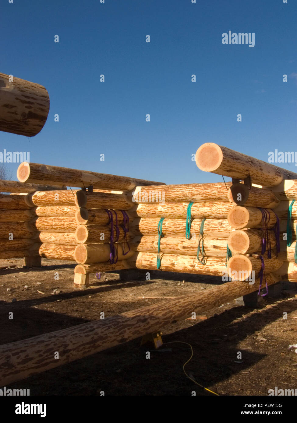 Log Cabin Construction Stock Photo - Alamy