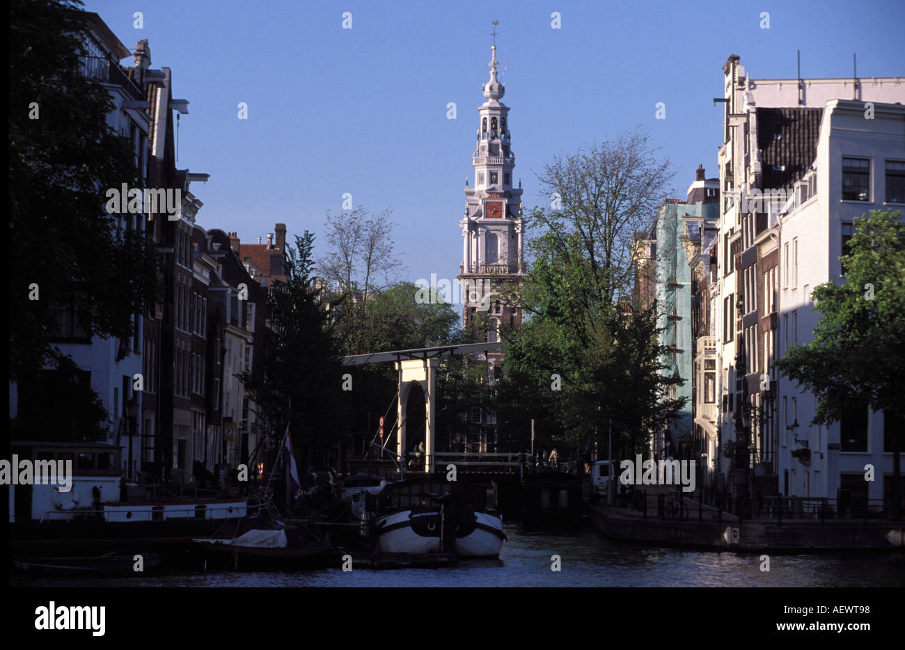 Amsterdam Groenburgwal and the Zuiderkerk Stock Photo - Alamy