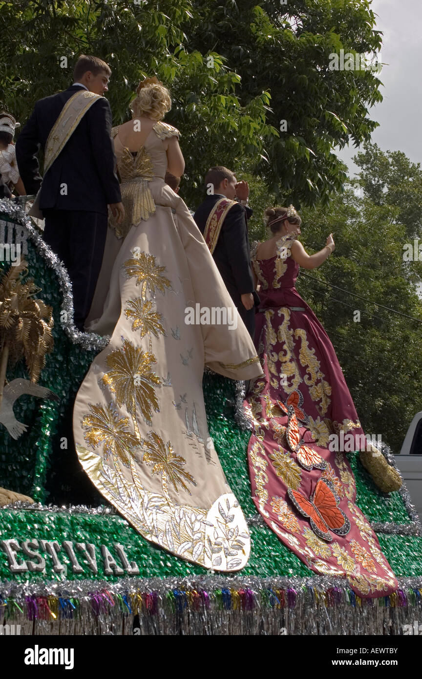 Queens cape hi-res stock photography and images - Alamy