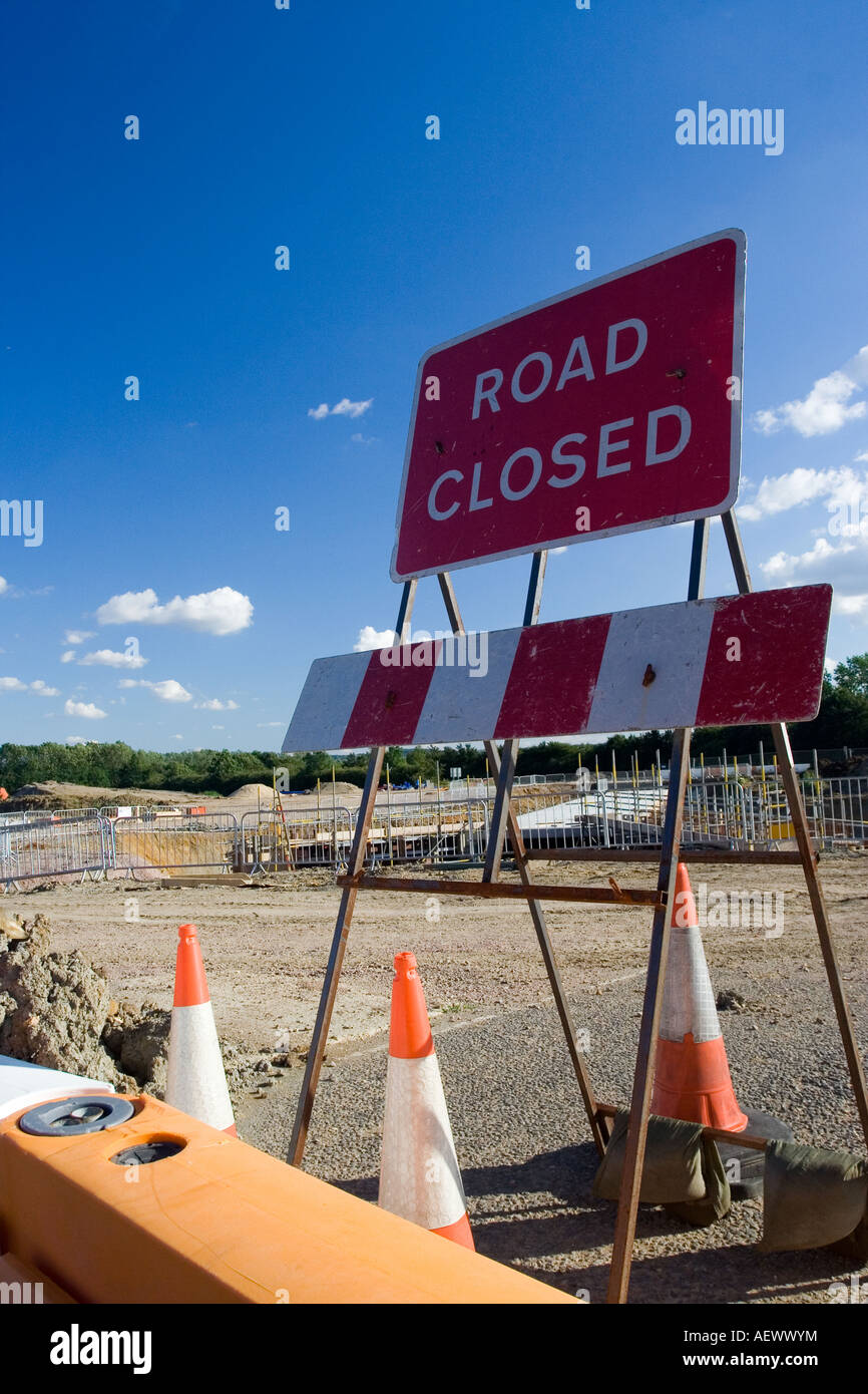 Road closed sign in Bedford, England Stock Photo - Alamy
