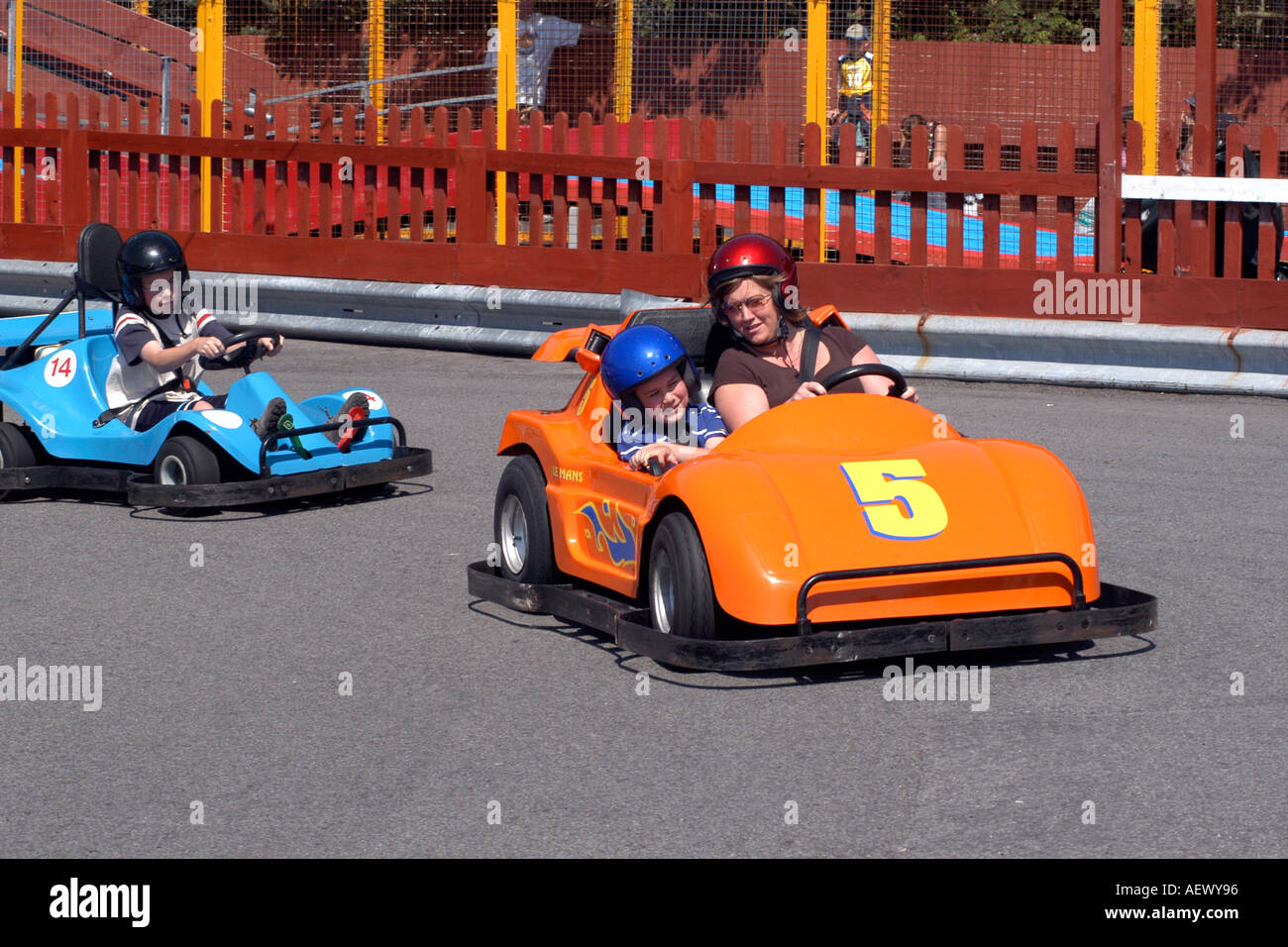 Drivers karting kids hi-res stock photography and images - Alamy