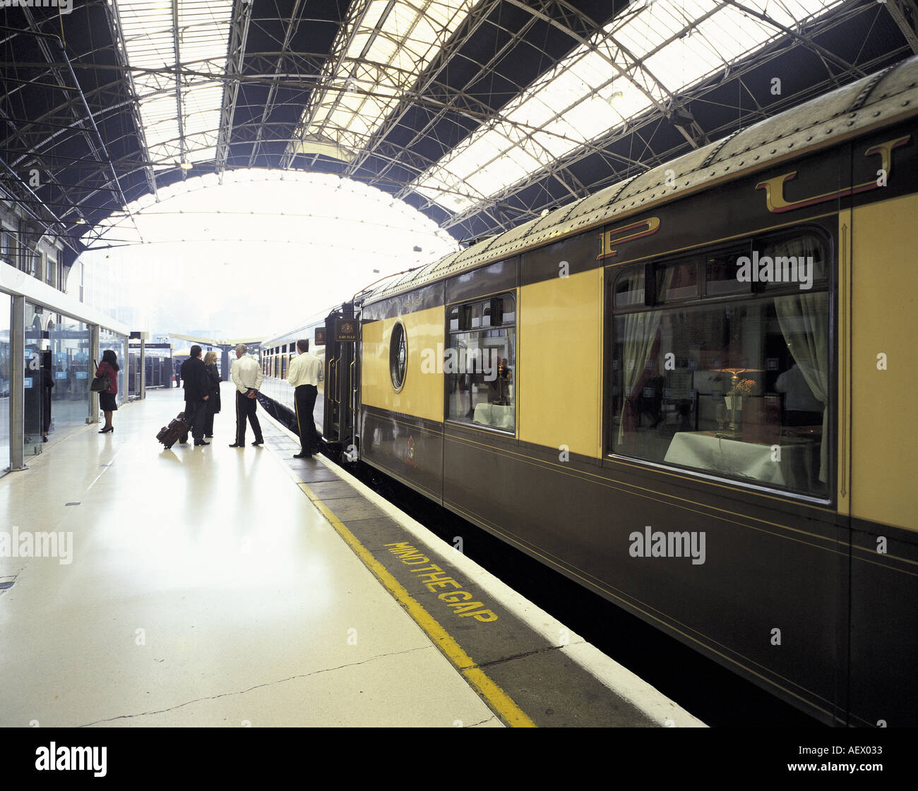 Orient Express Victoria Station LONDON UK Stock Photo - Alamy