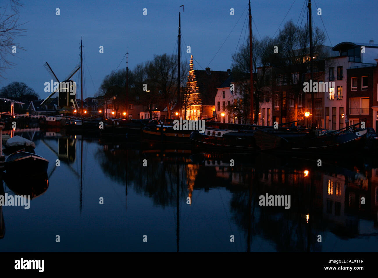 canal in Leiden at night Netherlands Stock Photo - Alamy