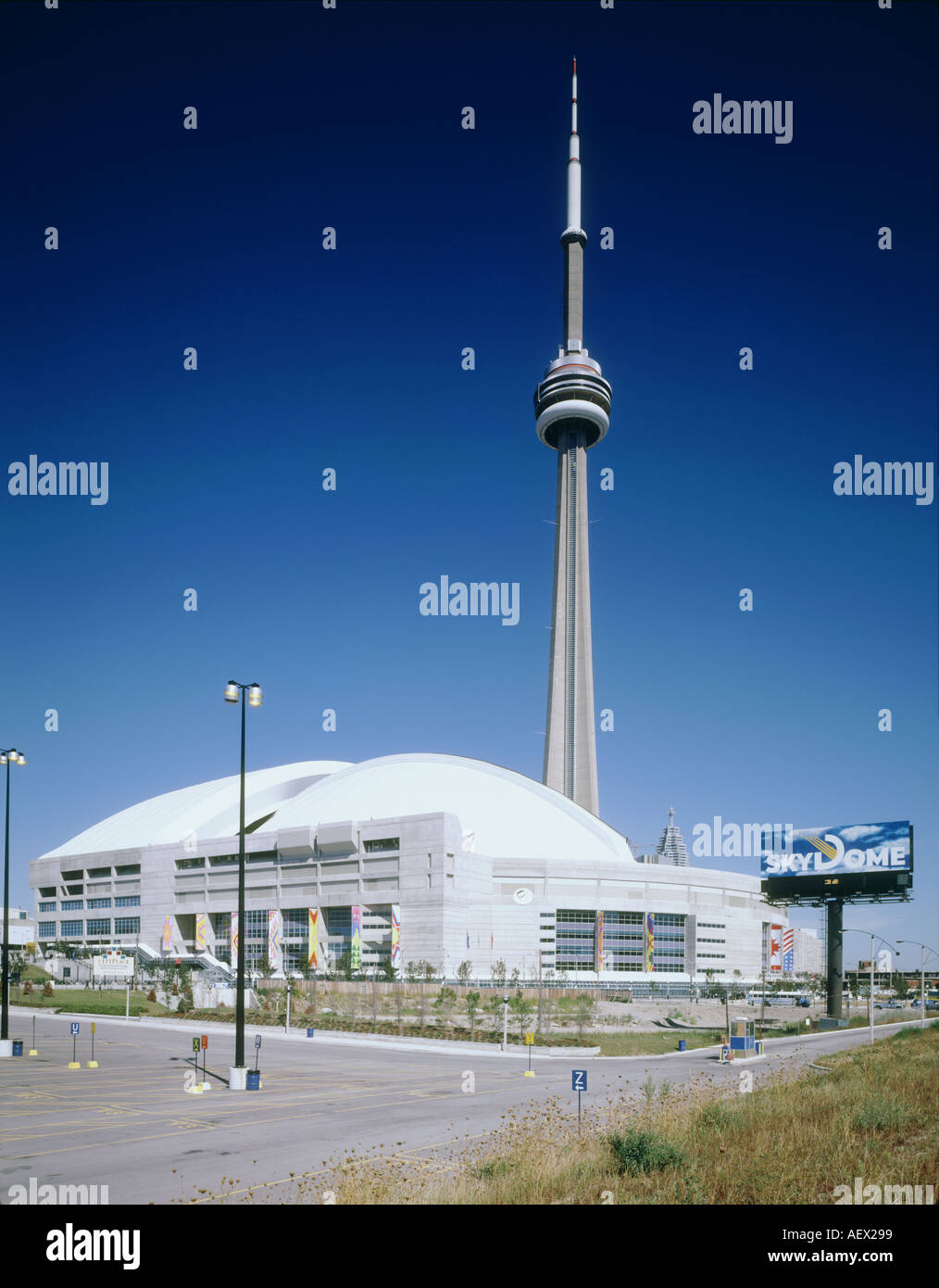 Sky Dome and CN Tower TORONTO CANADA Stock Photo - Alamy