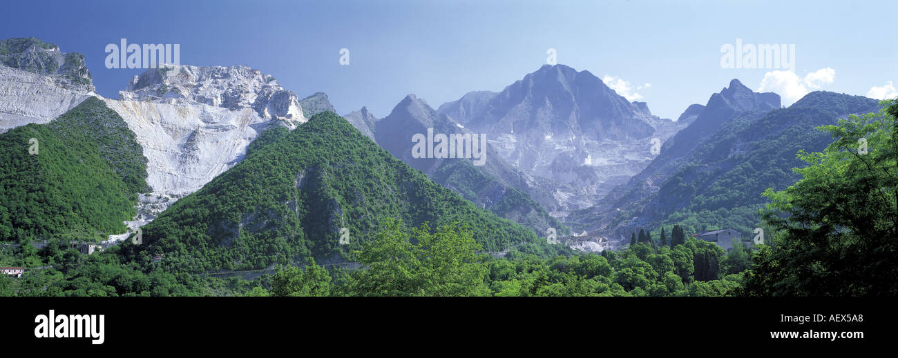Quarry at Colonnata CARRARA ITALY Stock Photo - Alamy
