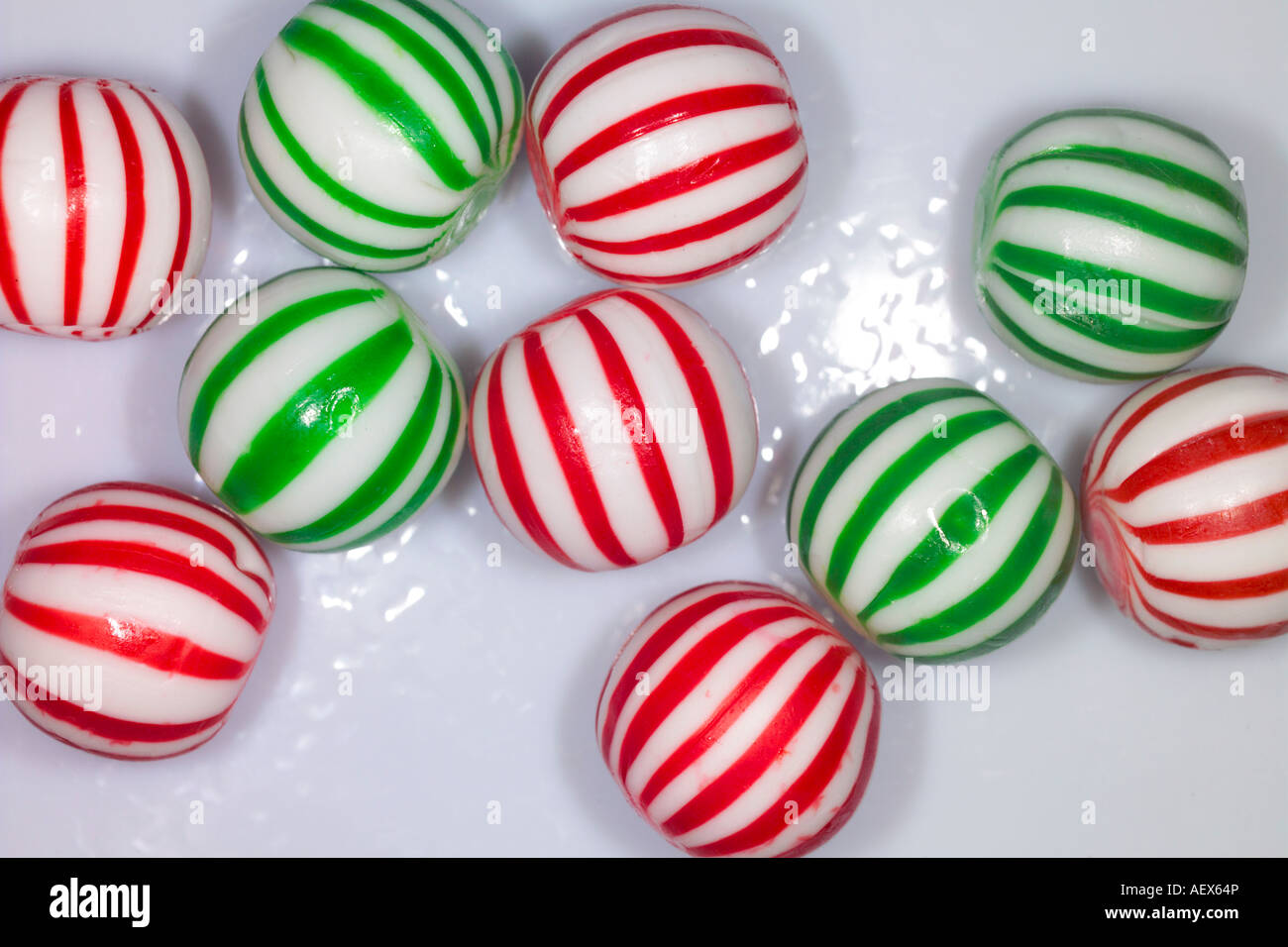 Boiled sweets red white hi-res stock photography and images - Alamy