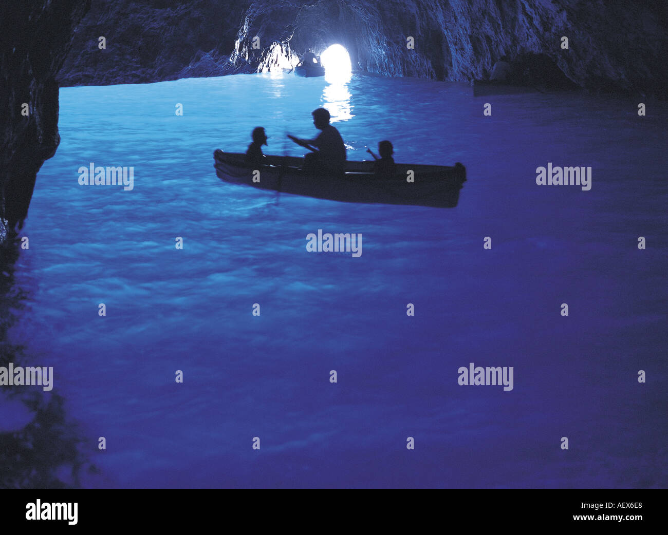 Grotta azzurra capri hi-res stock photography and images - Alamy
