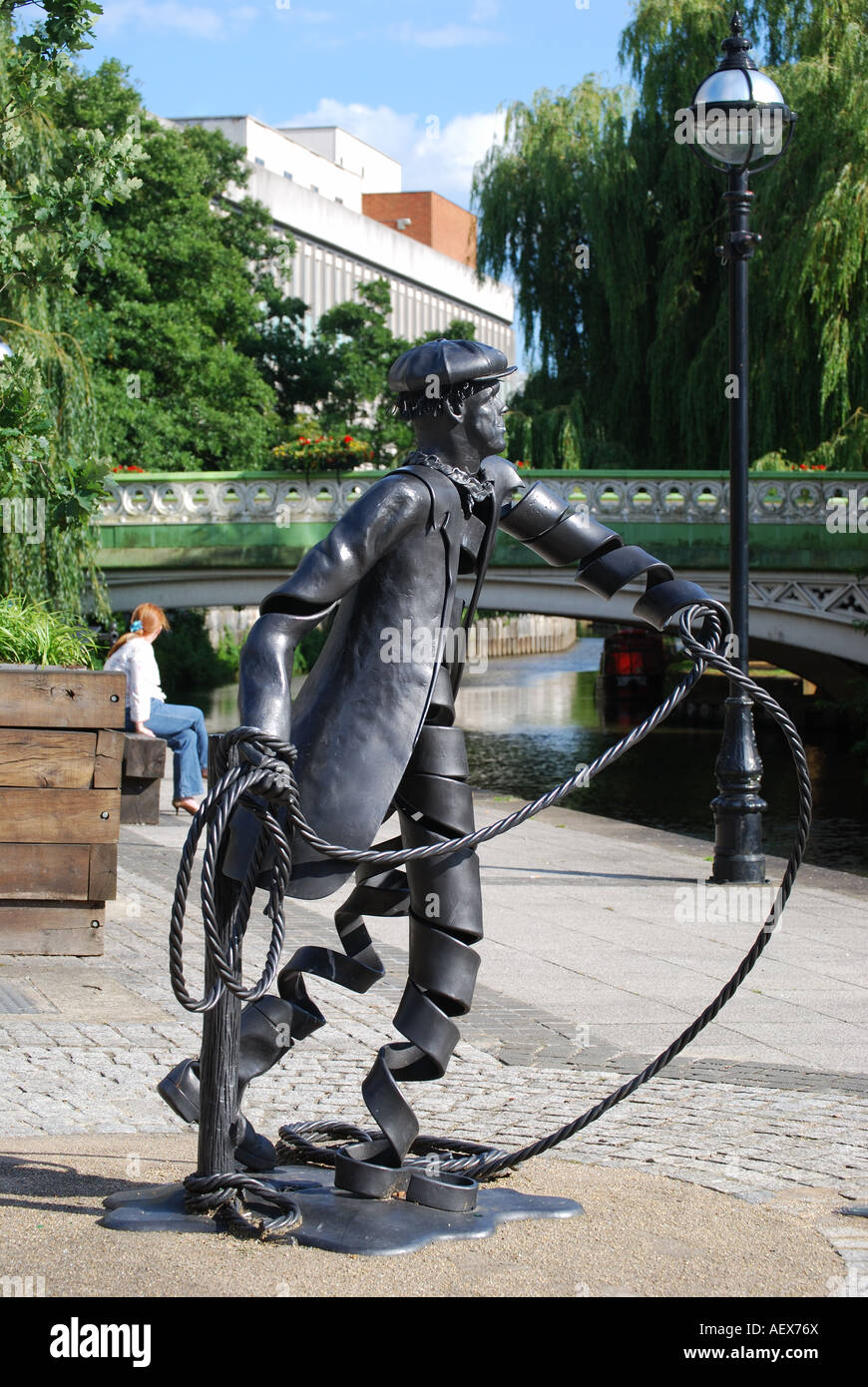 'The Bargeman' sculpture, Town Wharf, Guildford, Surrey, England ...