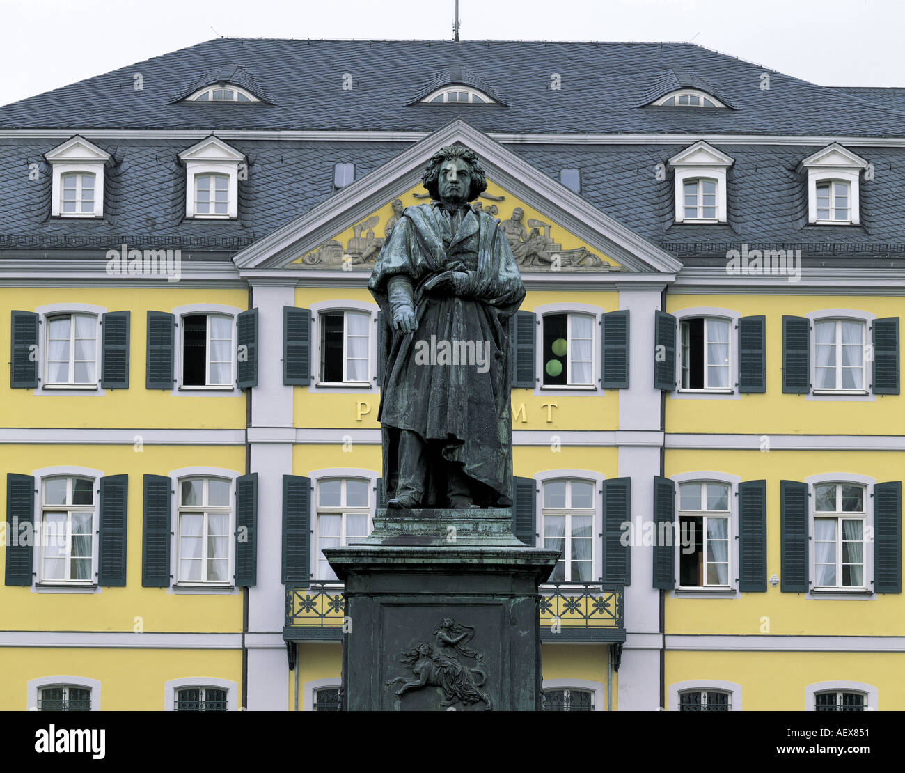 Statue of Beethoven BONN GERMANY Stock Photo - Alamy