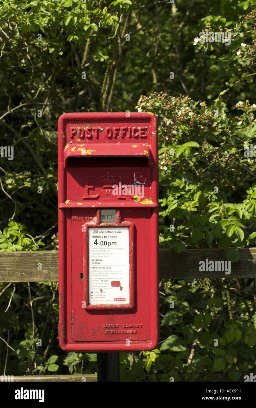 A Rural Post Box - Calbourne, Isle of Wight, England Stock Photo - Alamy