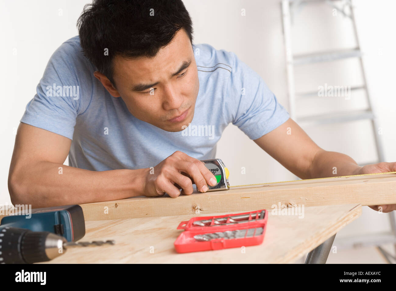 Home repairs hi-res stock photography and images - Alamy