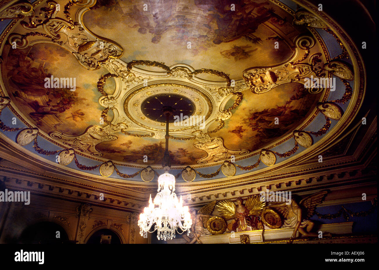 Wyndham theatre london hi-res stock photography and images - Alamy