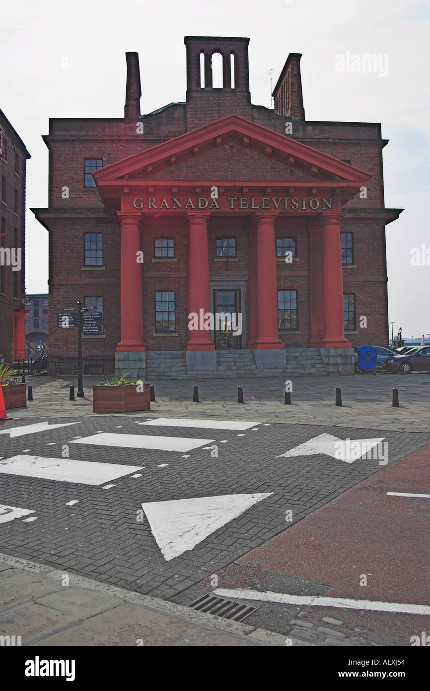 Exterior of granada television hi-res stock photography and images - Alamy