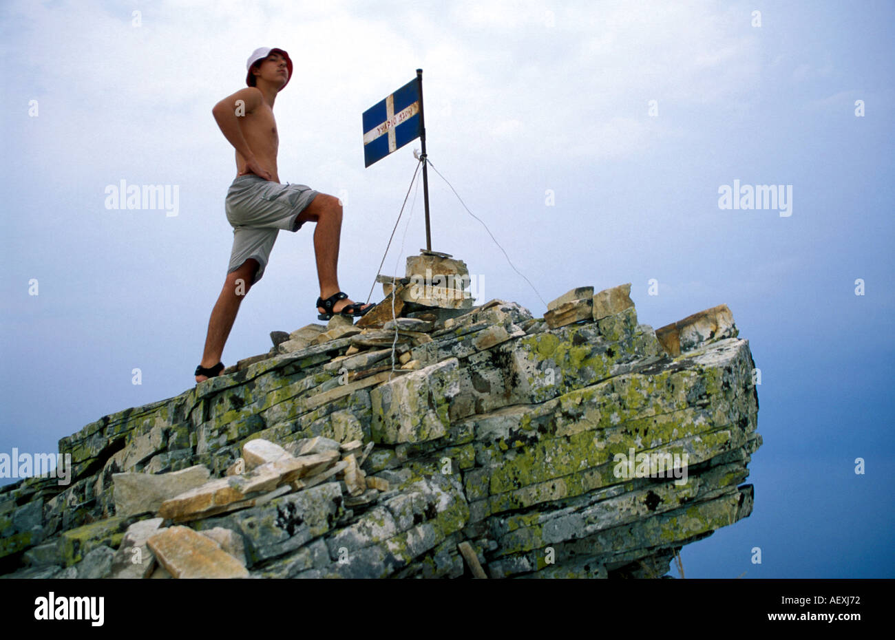 Defiant pose hi-res stock photography and images - Alamy