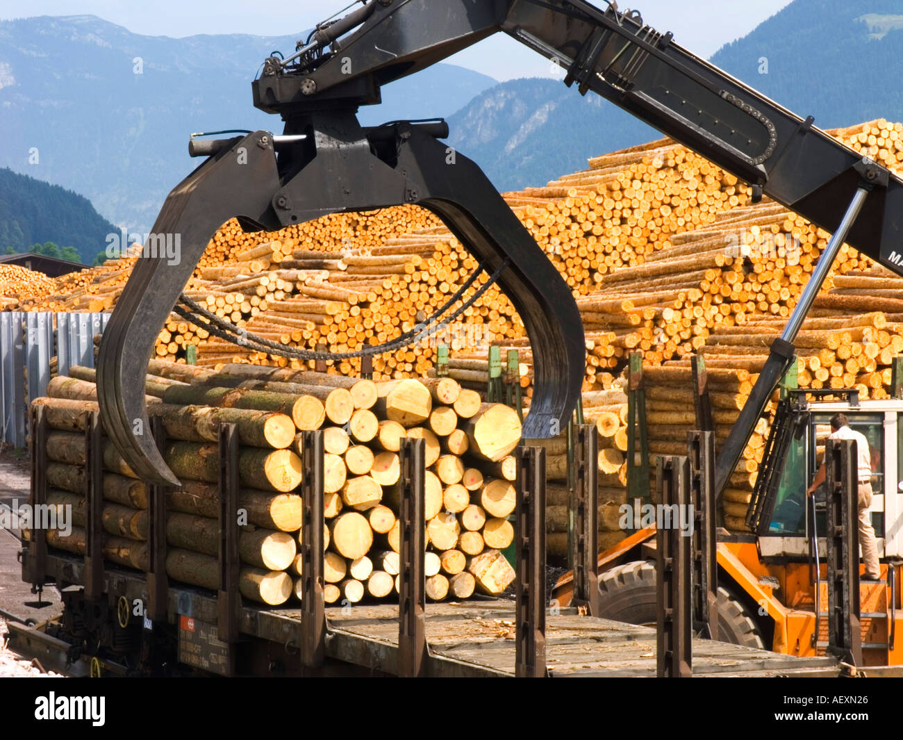 Oak furniture land hi-res stock photography and images - Alamy