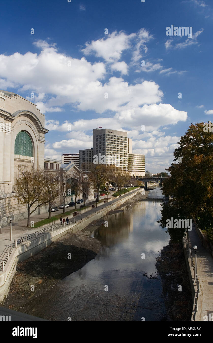 Building in Ottawa Canada Stock Photo - Alamy
