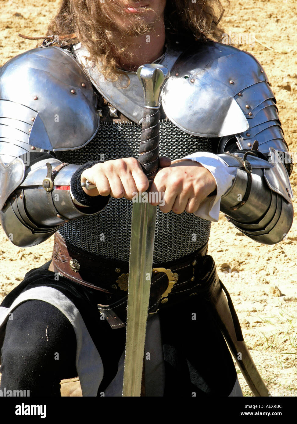 Medieval Knight metal Armour Stock Photo - Alamy