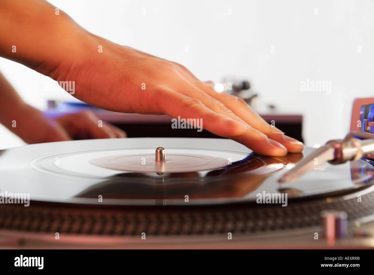 Dj mixing vinyl records scratching hi-res stock photography and images ...
