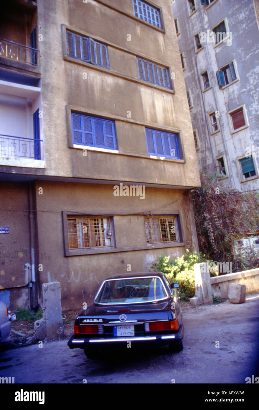 mercedes benz 450 slc in the street of beirut lebanon Stock Photo - Alamy