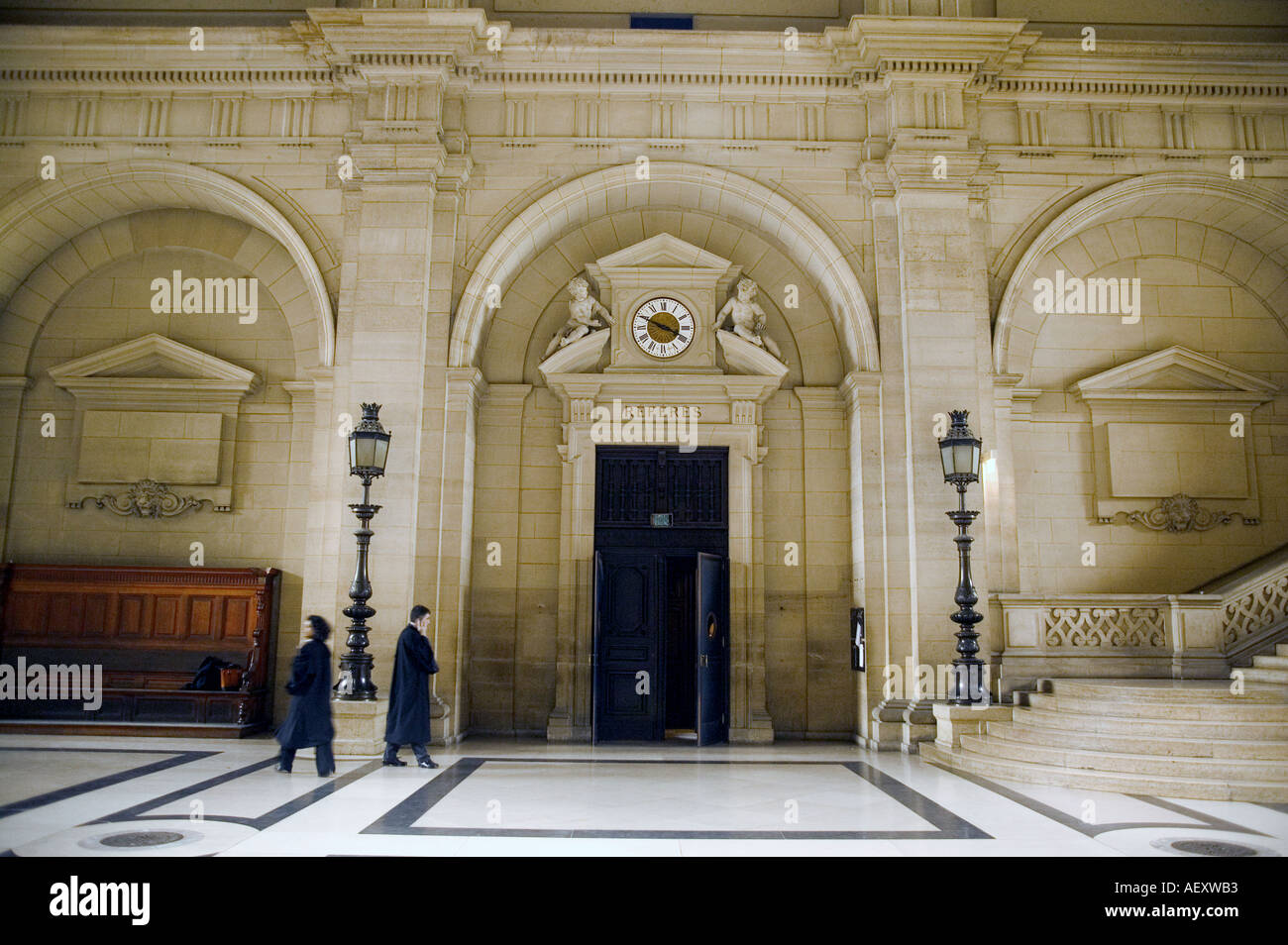 Court law europe interior hi-res stock photography and images - Alamy