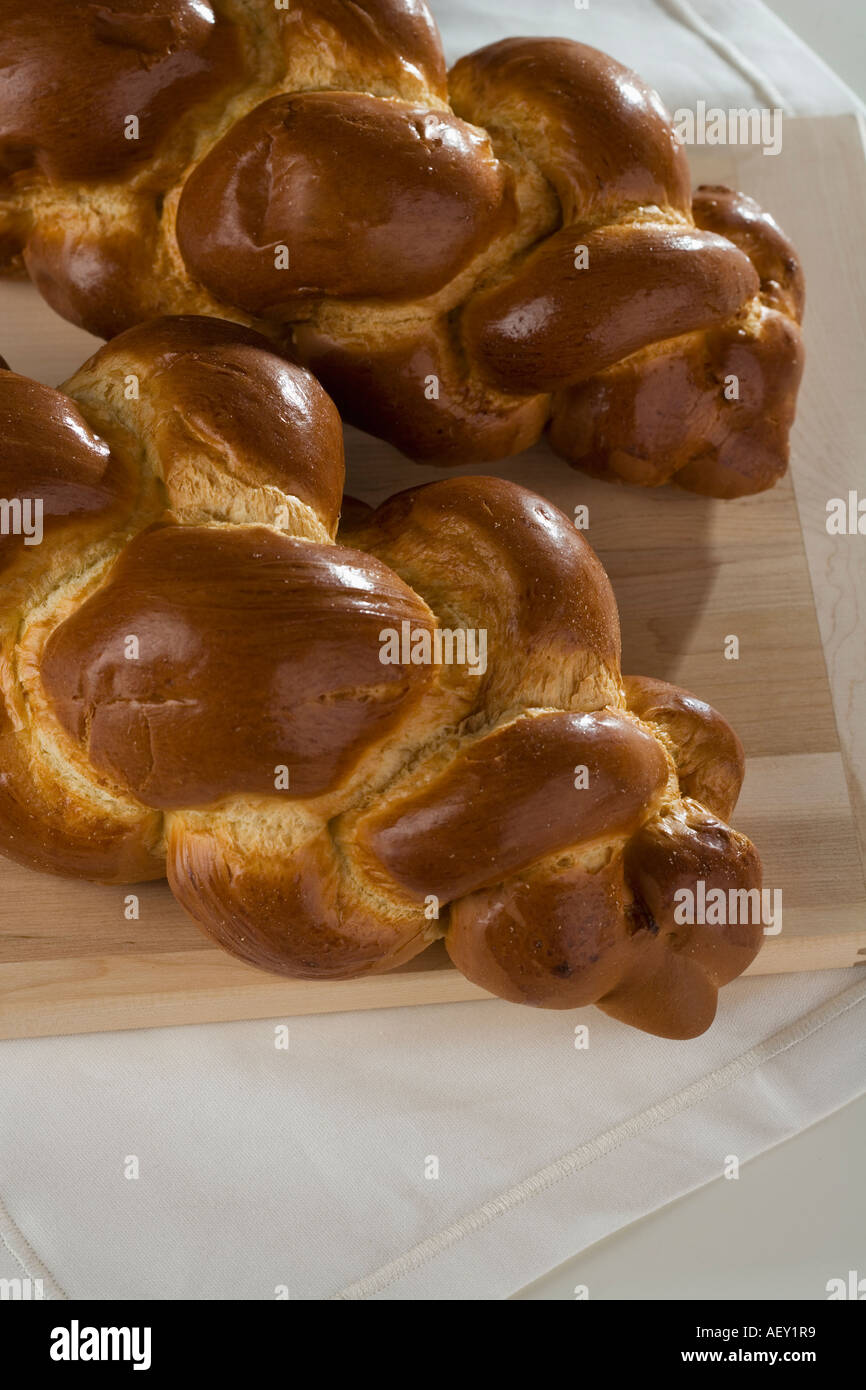 Two challah hi-res stock photography and images - Alamy