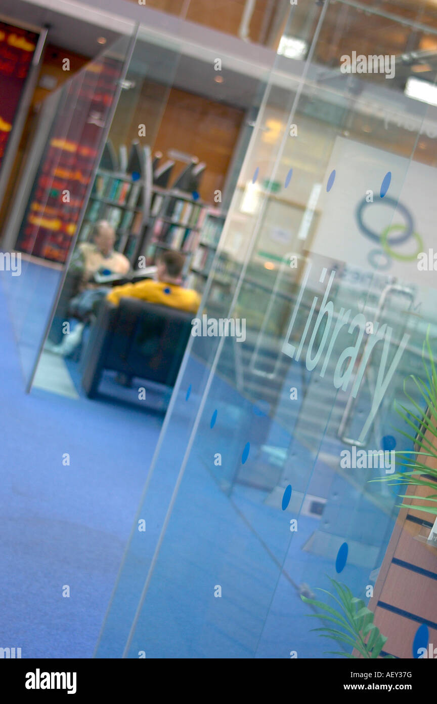 READING AND RELAXING AREA IN THE FORUM LIBRARY,NORWICH,ENGLAND,UK Stock ...