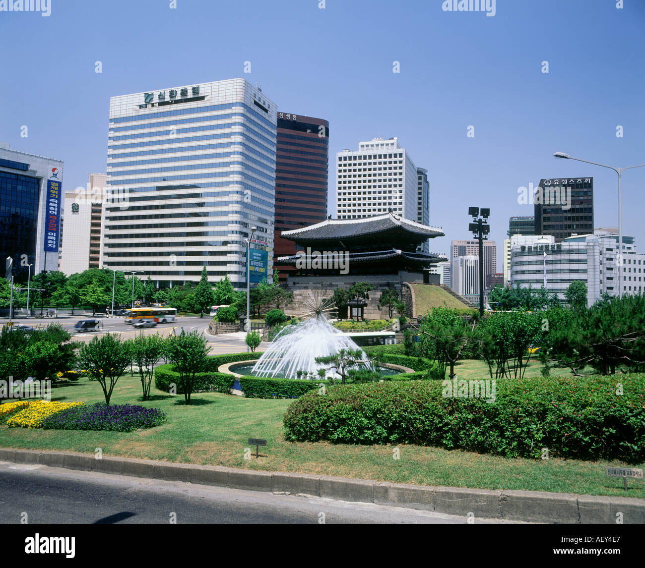 Nam dae mun SEOUL KOREA Stock Photo - Alamy
