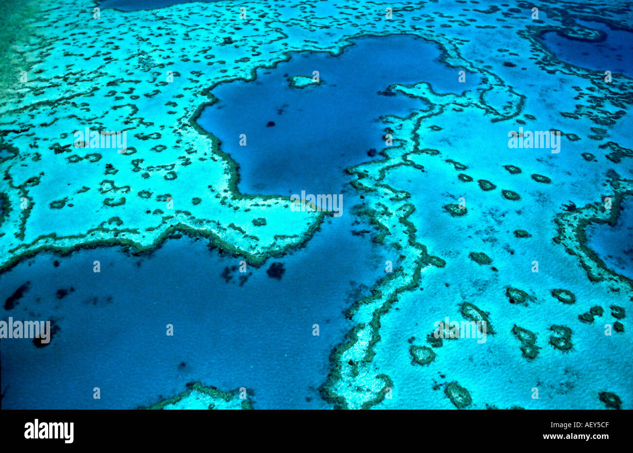 Great barrier reef aerial hi-res stock photography and images - Alamy
