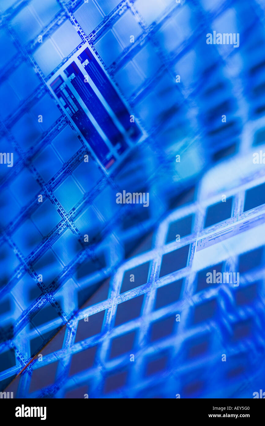 Silicon chips hi-res stock photography and images - Alamy