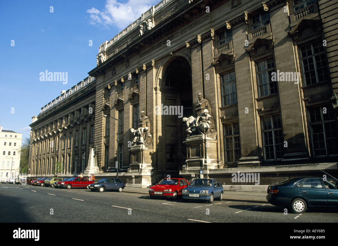 Commonwealth office london hi-res stock photography and images - Alamy