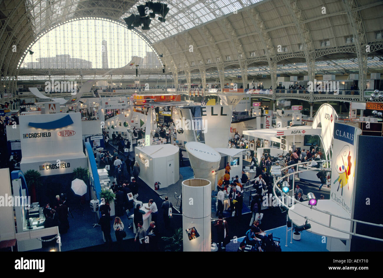 London buildings 1994 hi-res stock photography and images - Alamy