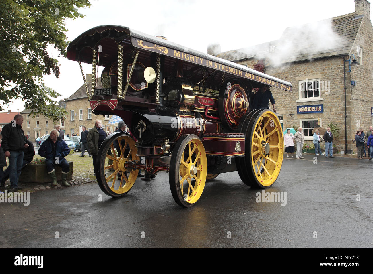 The Iron Maiden traction engine arrives at the Market Square Masham ...