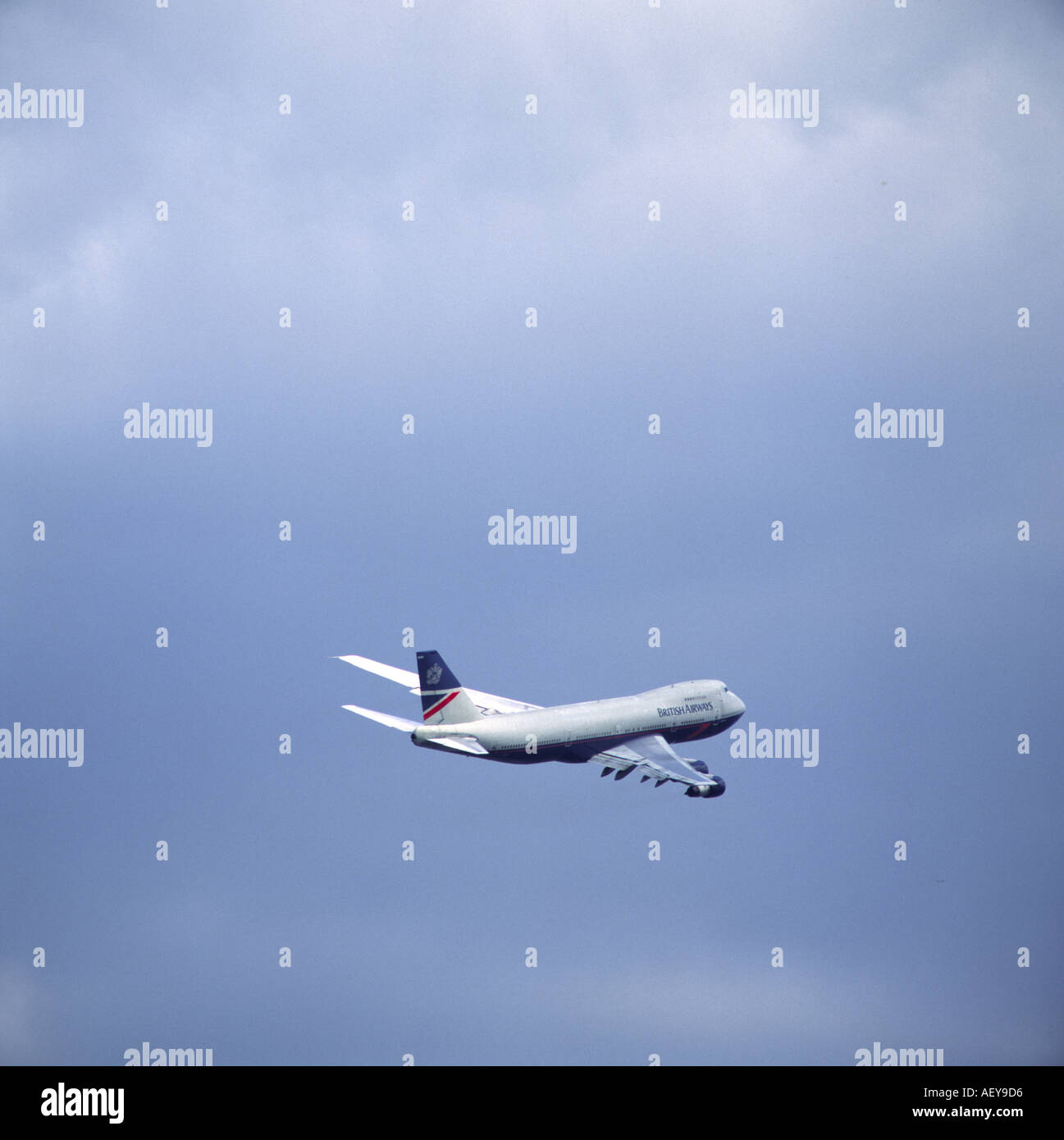 British Airways Boeing 747 Jumbo jet in flight 1995 Stock Photo - Alamy