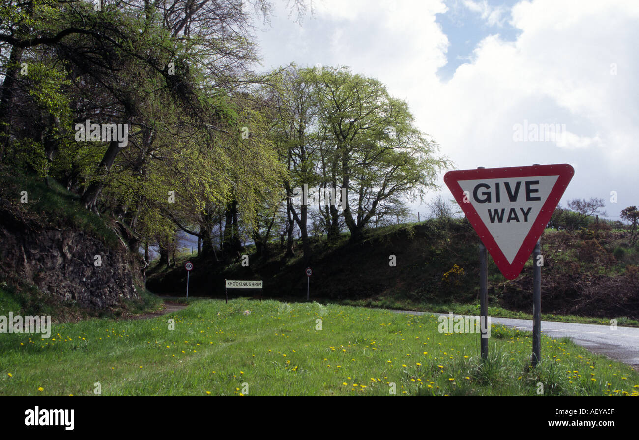 Give Way Traffic sign Northern ireland Stock Photo - Alamy