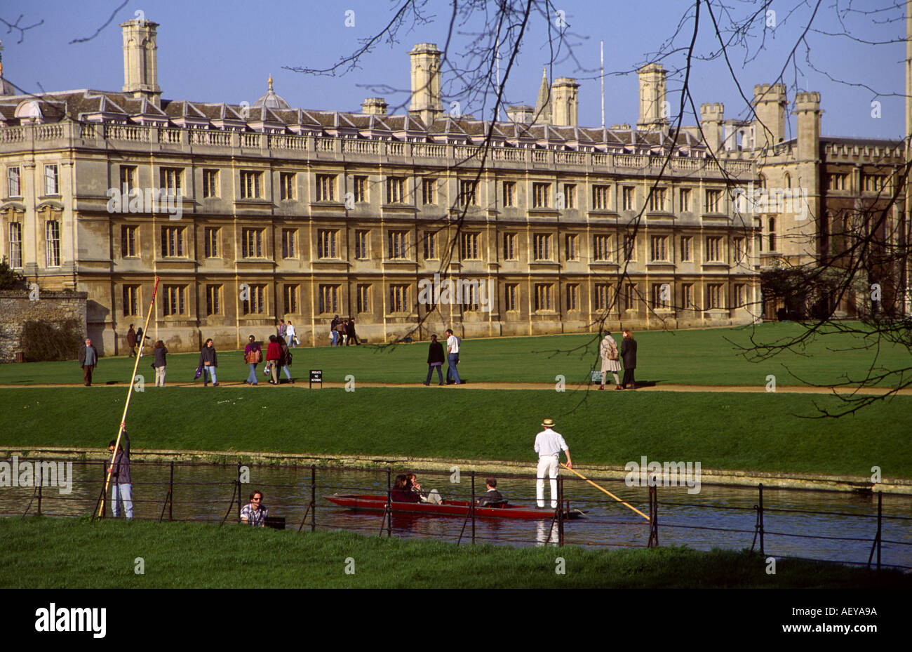 Trinity Hall River Cam and punts Cambridge Stock Photo - Alamy