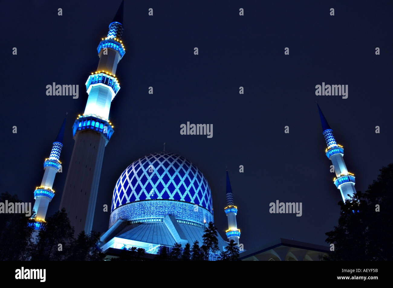 Islamic mosque in Malaysia Stock Photo - Alamy