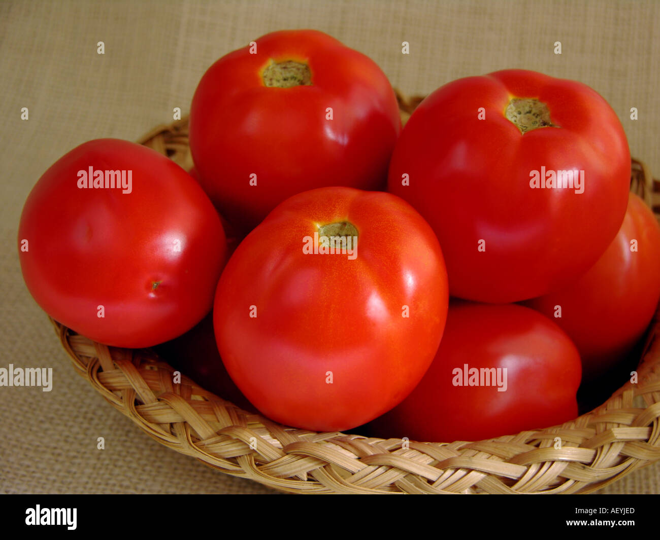 ADC71121 Seven red round circular tomato vegetable food in studio in ...